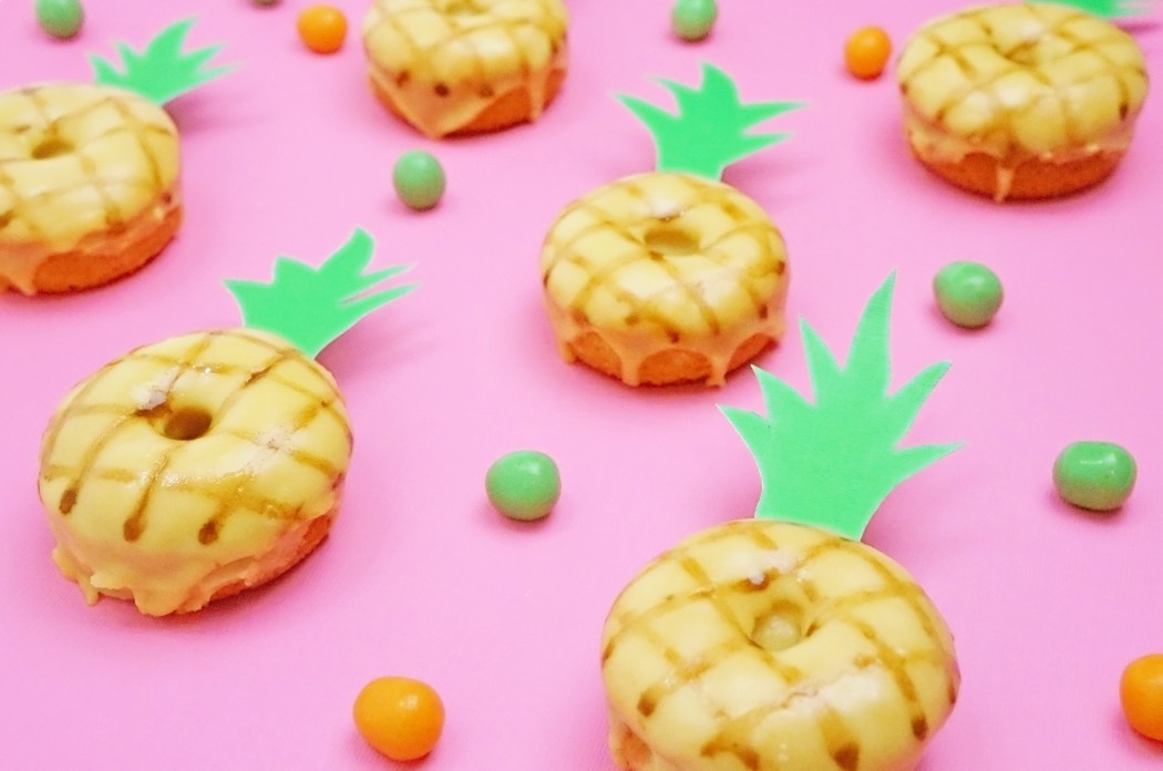 DIY EATS | Mini Pineapple Donuts – One Broads Journey
